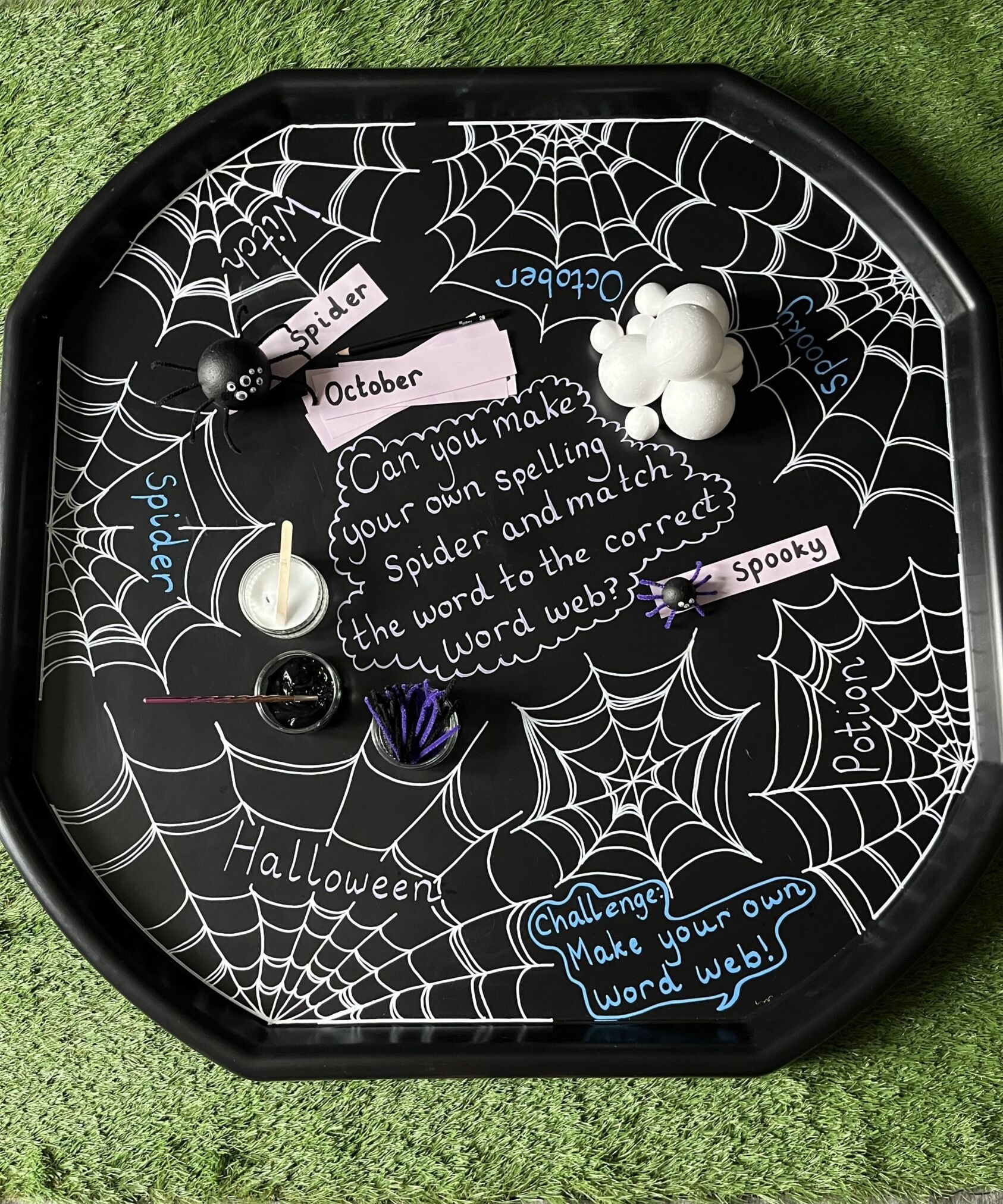 Simple Tuff Tray Halloween Activities to Inspire Learning | TTS
